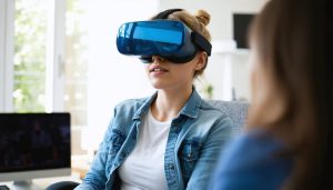 Virtual Reality Therapy: The Real Mental Health Benefits and Risks You ...